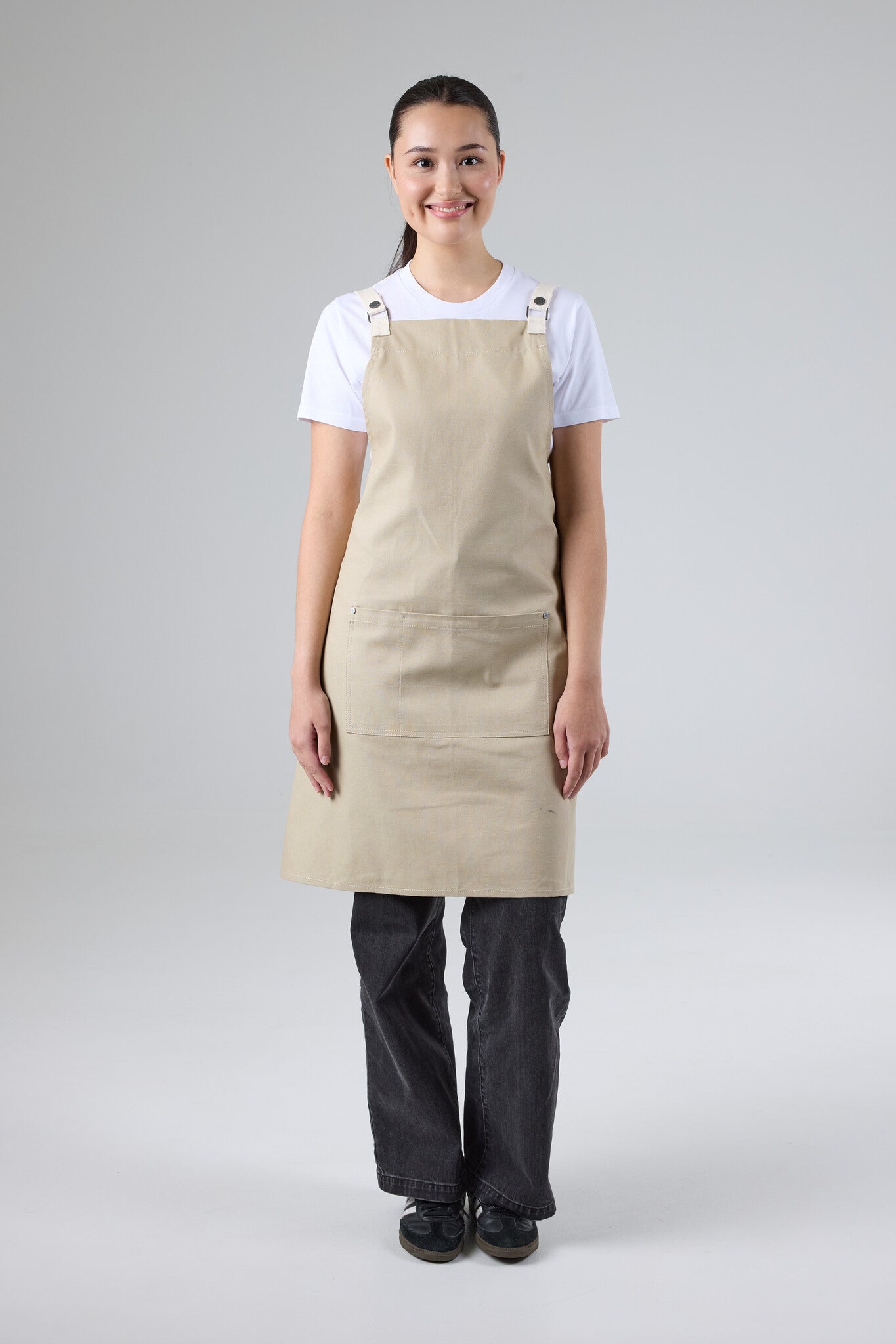 Byron Cross-Back Apron – Entity Brands